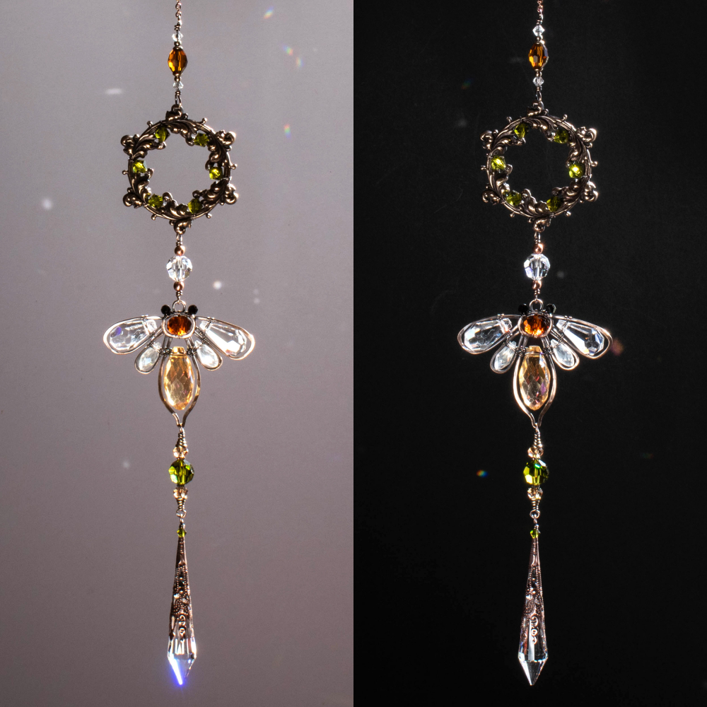 HANDMADE BEE WITH ORNATE LEAF FRAMEWORK SUNCATCHER | Intrinsic Designs